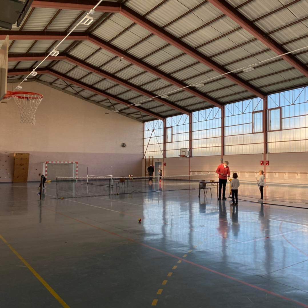 Succès pour le premier tournoi des balles rouges de l’ESM Tennis ...